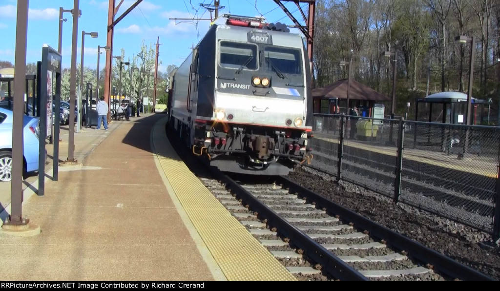 ALP-46 4607 With Train 6641